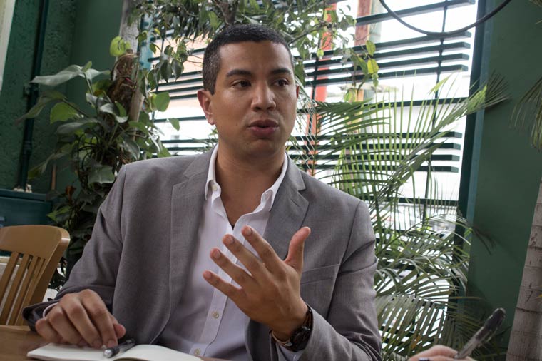 Daniel Fermín: “La protesta está logrando que el régimen se tambalee a ...